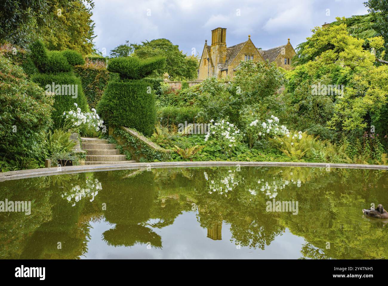 Hidcote manor garden hi-res stock photography and images - Alamy