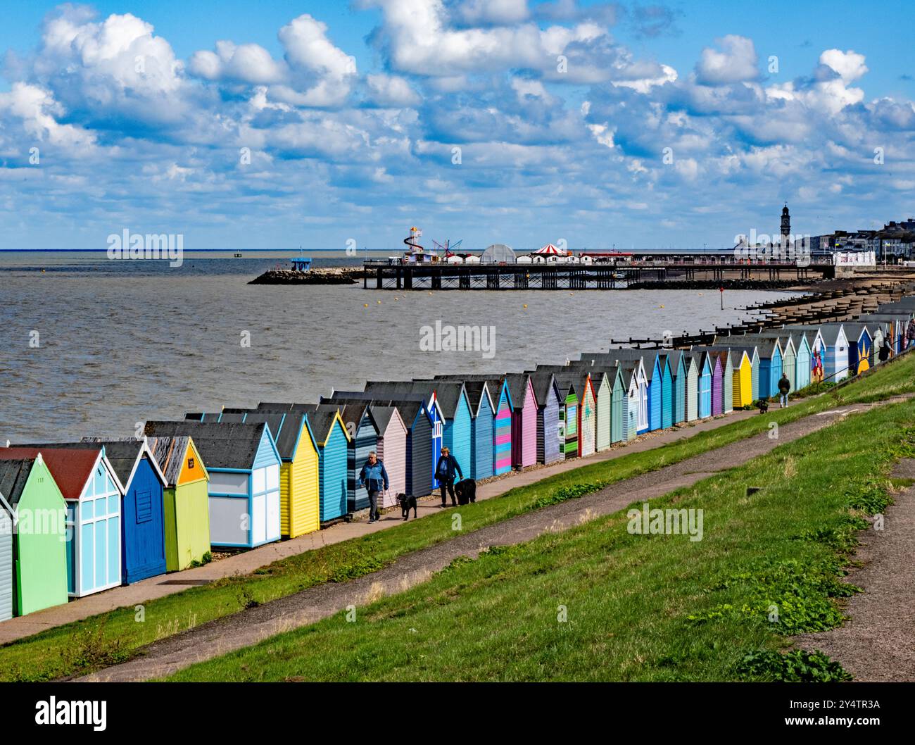 Beach huts at Tankerton beach Stock Photo - Alamy