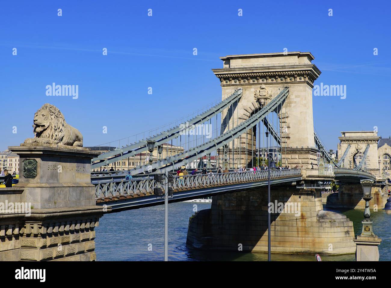 Szechenyi Chain Bridge across the River Danube connecting Buda and Pest ...