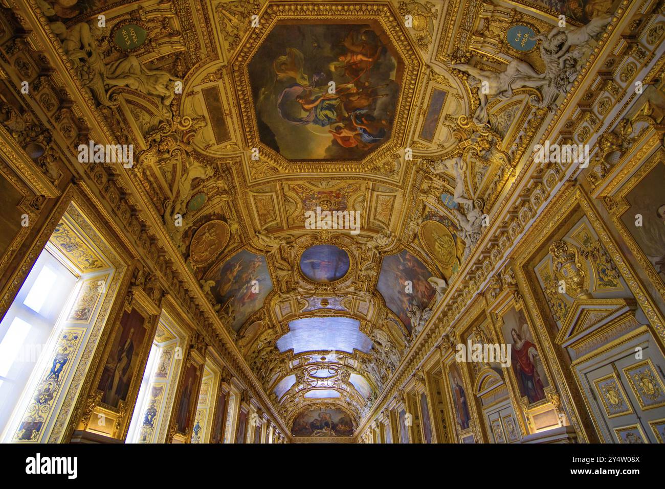 Decorated ceiling of the Apollo Gallery (Galerie d'Apollon) at Louvre ...