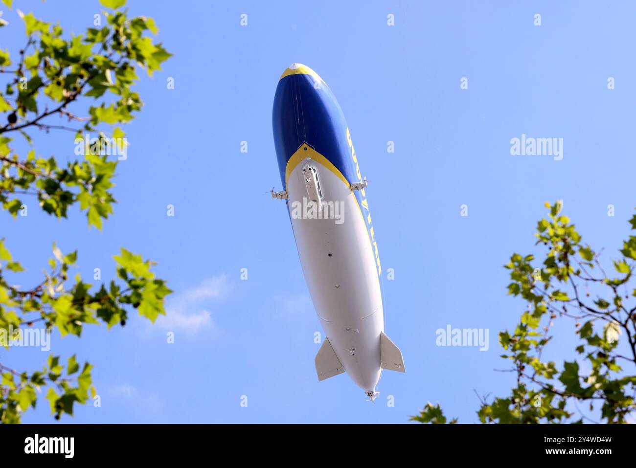 11.05.2024 Der Zeppelin NT Das Luftschiff der Deutschen Zeppelin ...