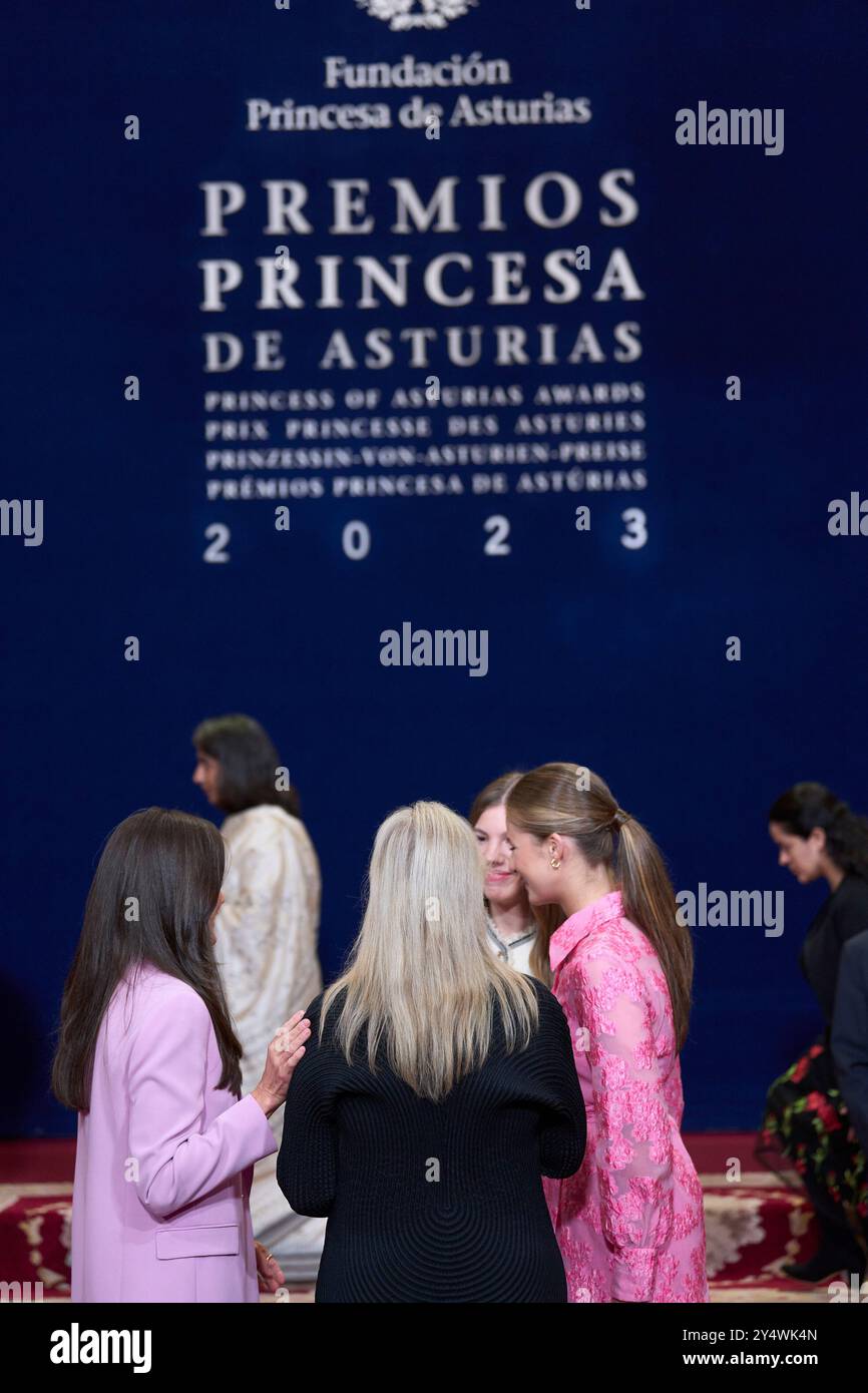 Queen Letizia of Spain, Crown Princess Leonor, Princess Sofia, Meryl ...