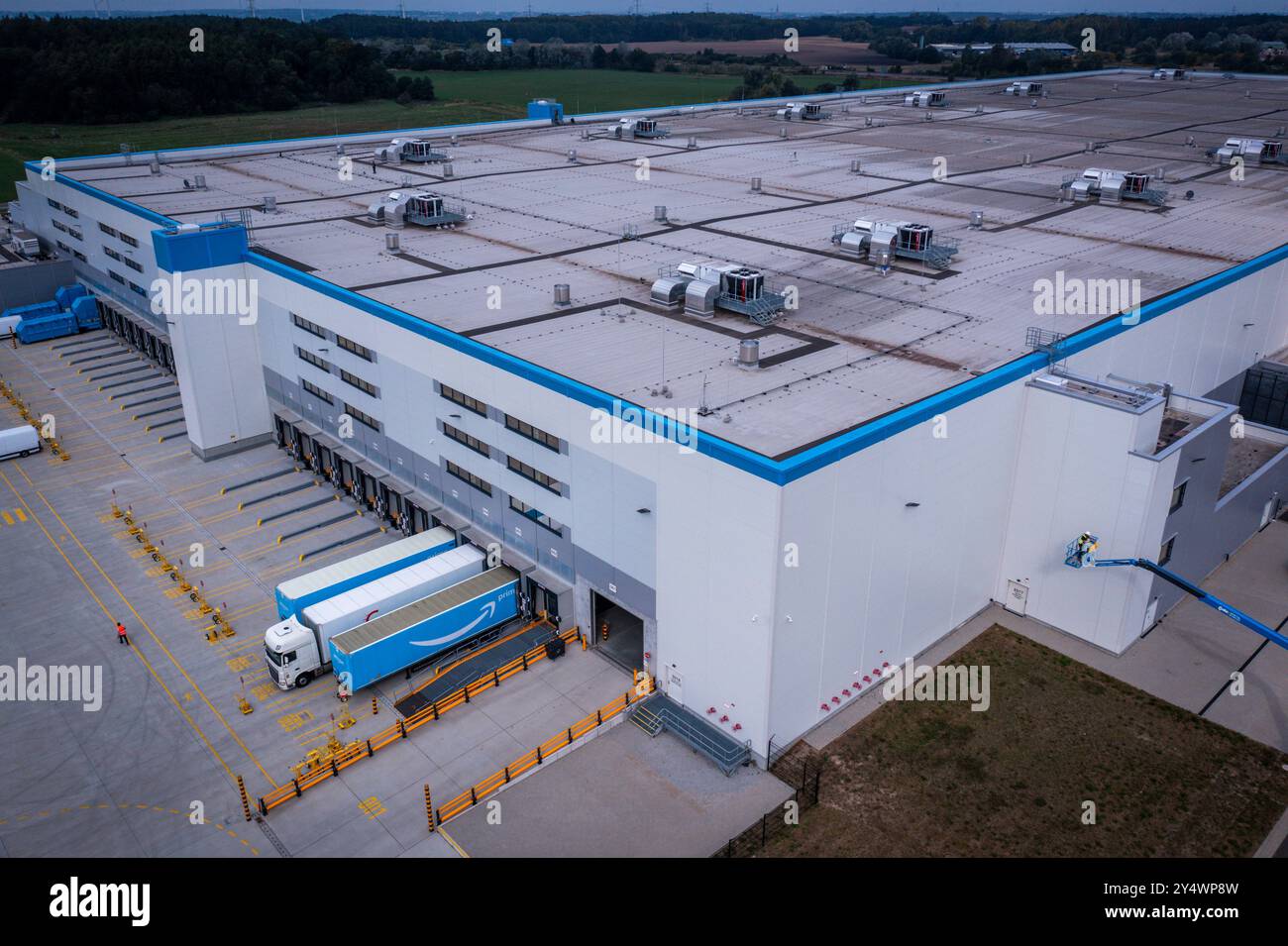 An aerial view of a new amazon warehouse hi-res stock photography and ...