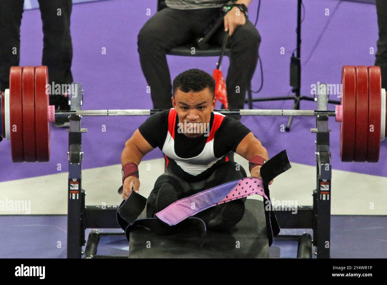 Mohamed ELMENYAWY of Egypt wins gold in the Para Powerlifting men's up ...