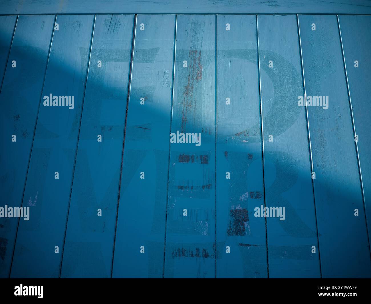 SHAPES SHADOWS SILHOUETTES OBJECTS COLOUR OBSCURE ITEMS LIGHTS GRASS ...