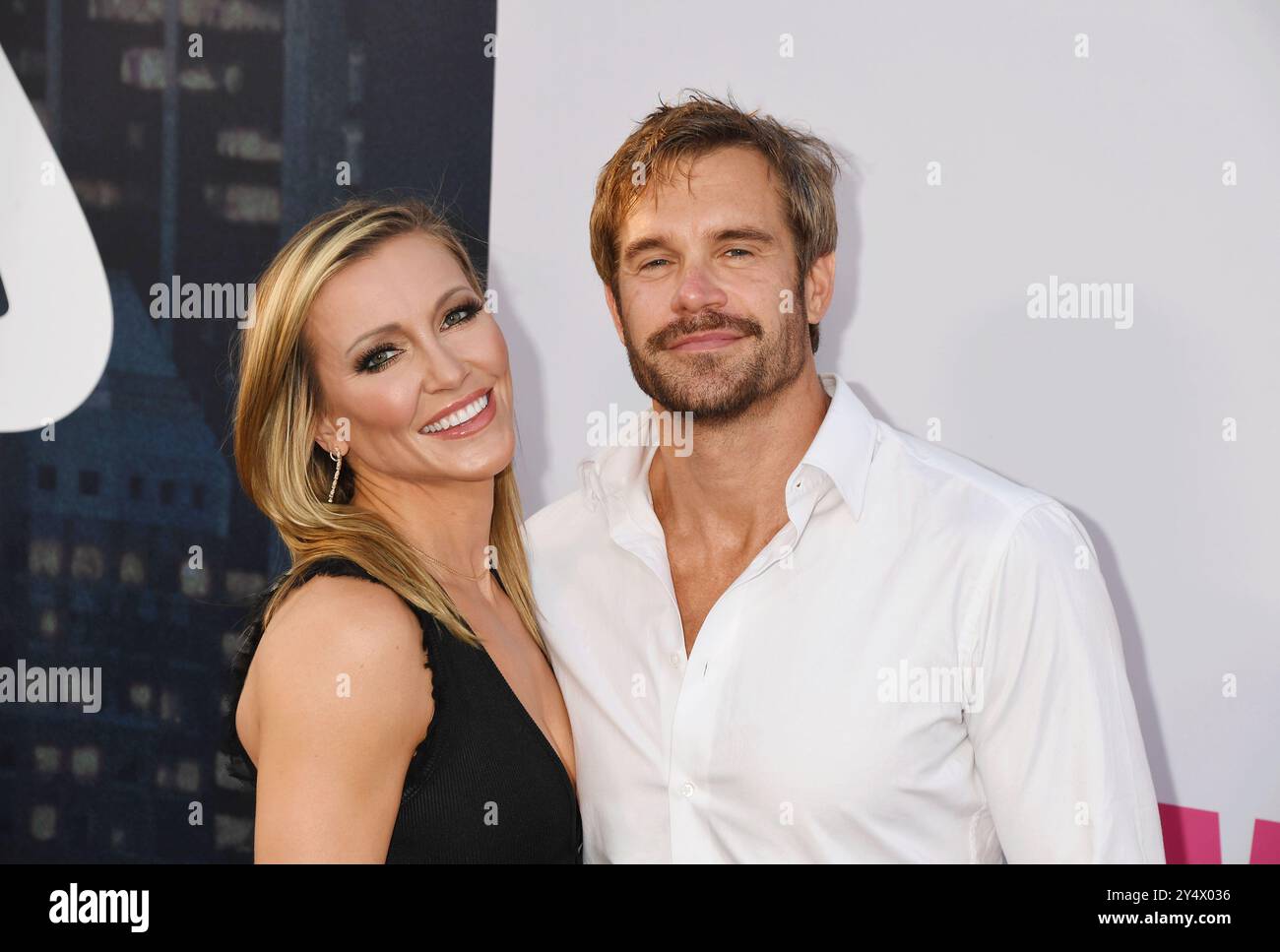 HOLLYWOOD, CALIFORNIA - SEPTEMBER 18: (L-R) Katie Cassidy and Stephen ...
