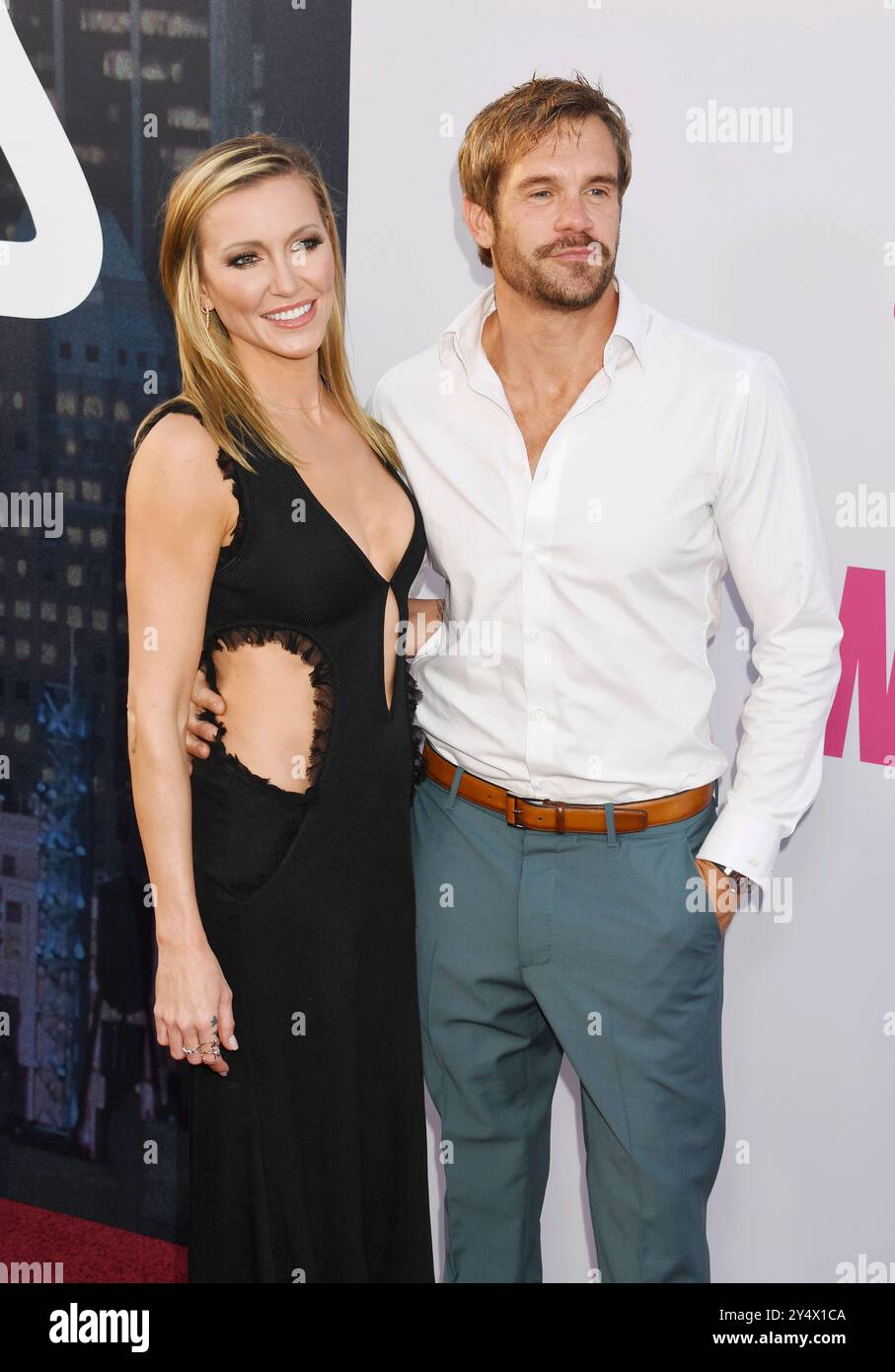 HOLLYWOOD, CALIFORNIA - SEPTEMBER 18: (L-R) Katie Cassidy and Stephen ...