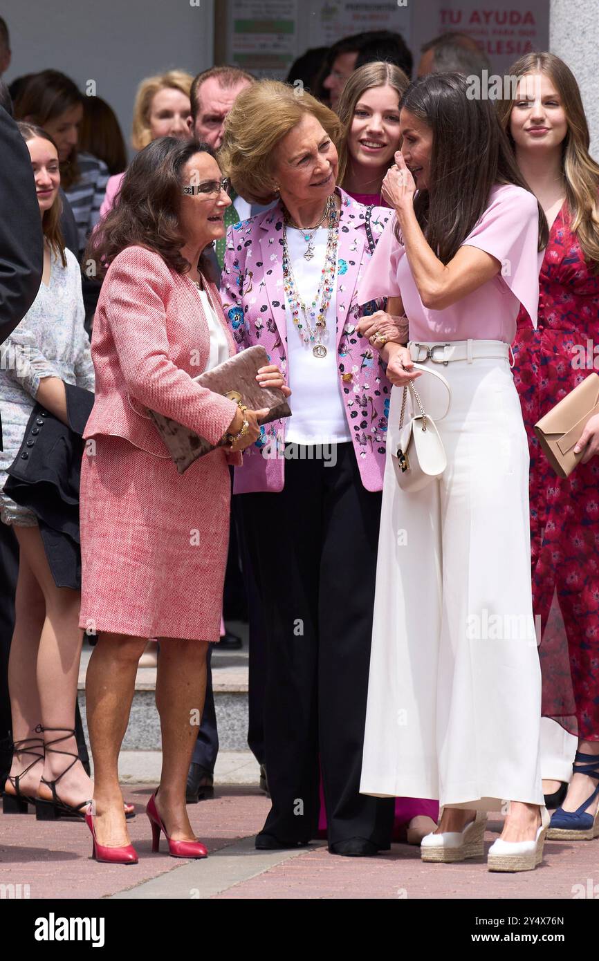 Queen Letizia of Spain, The former Queen Sofia, Paloma Rocasolano, Crown Princess Leonor ...