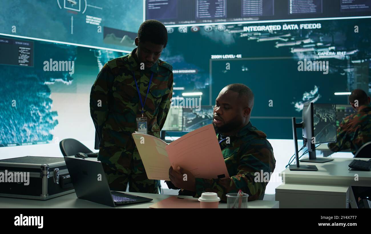 National army soldier looks on hi-res stock photography and images - Alamy