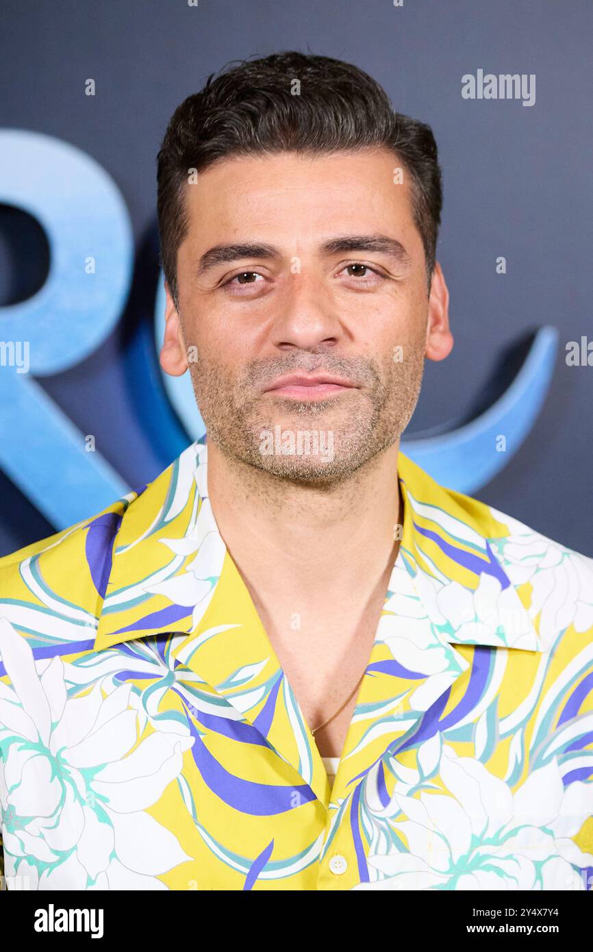 Oscar Isaac attends 'Moon Knight' photocall at Villamagna Hotel on ...