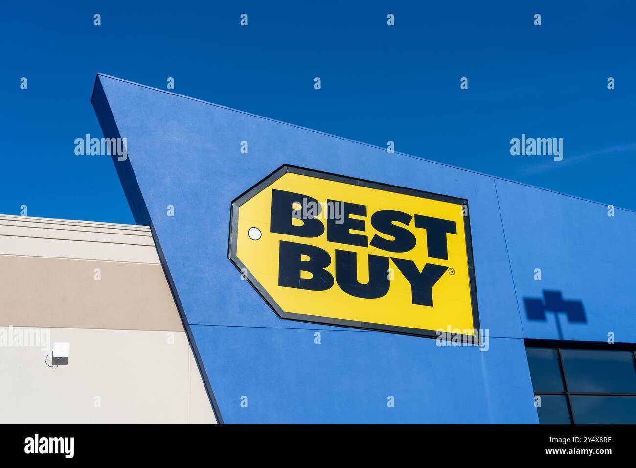 Best buy store hi-res stock photography and images - Alamy