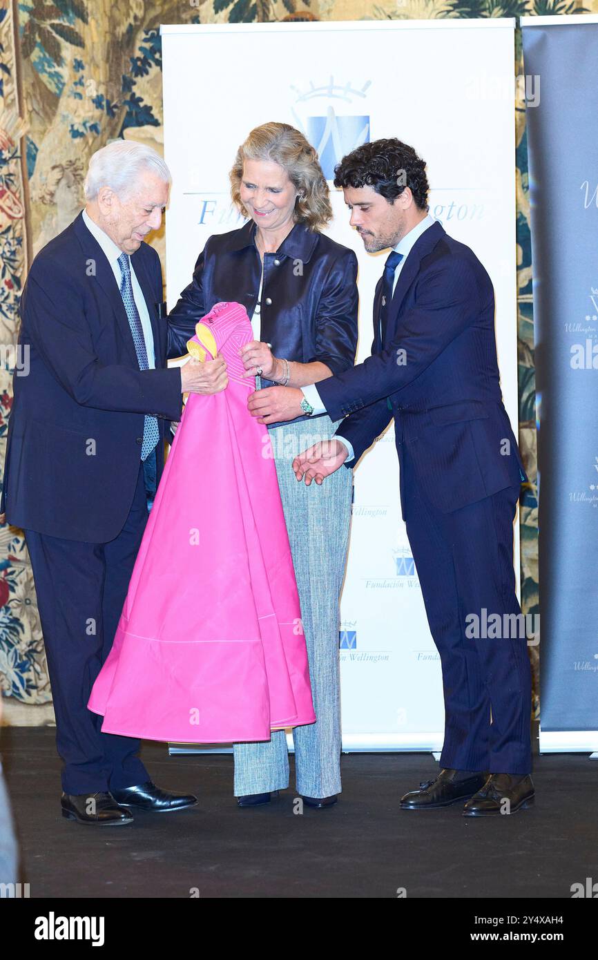 Princess Elena de Borbon, Mario Vargas Llosa during 'Capote De Las ...