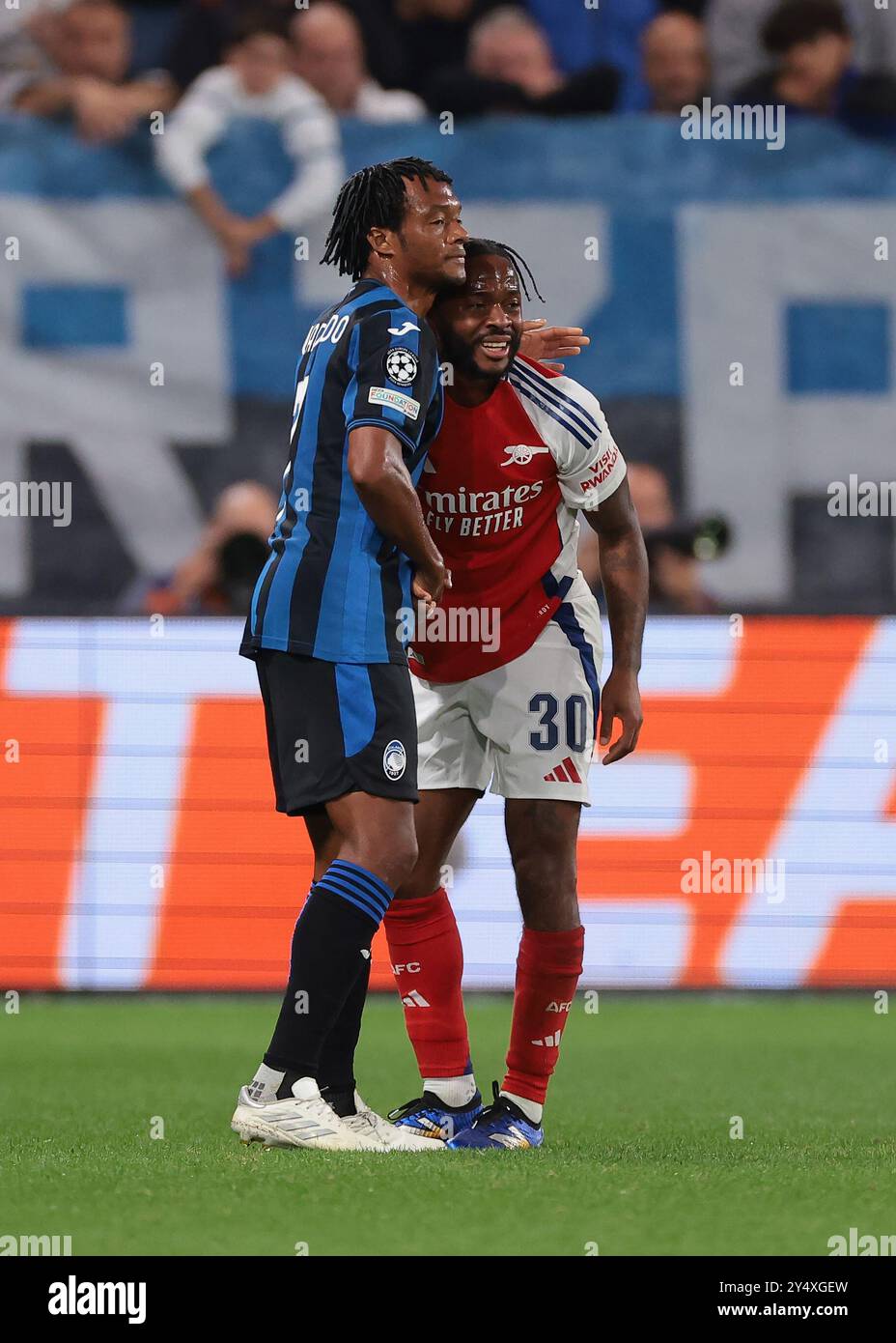 Juan cuadrado atalanta hi-res stock photography and images - Alamy