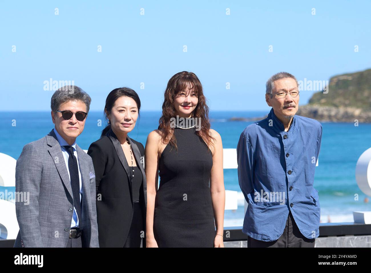 Kwon Hae-hyo, Cho Yun-Hee, Song Sun-Mi, Hong Sangsoo attended 'Walk Up ...