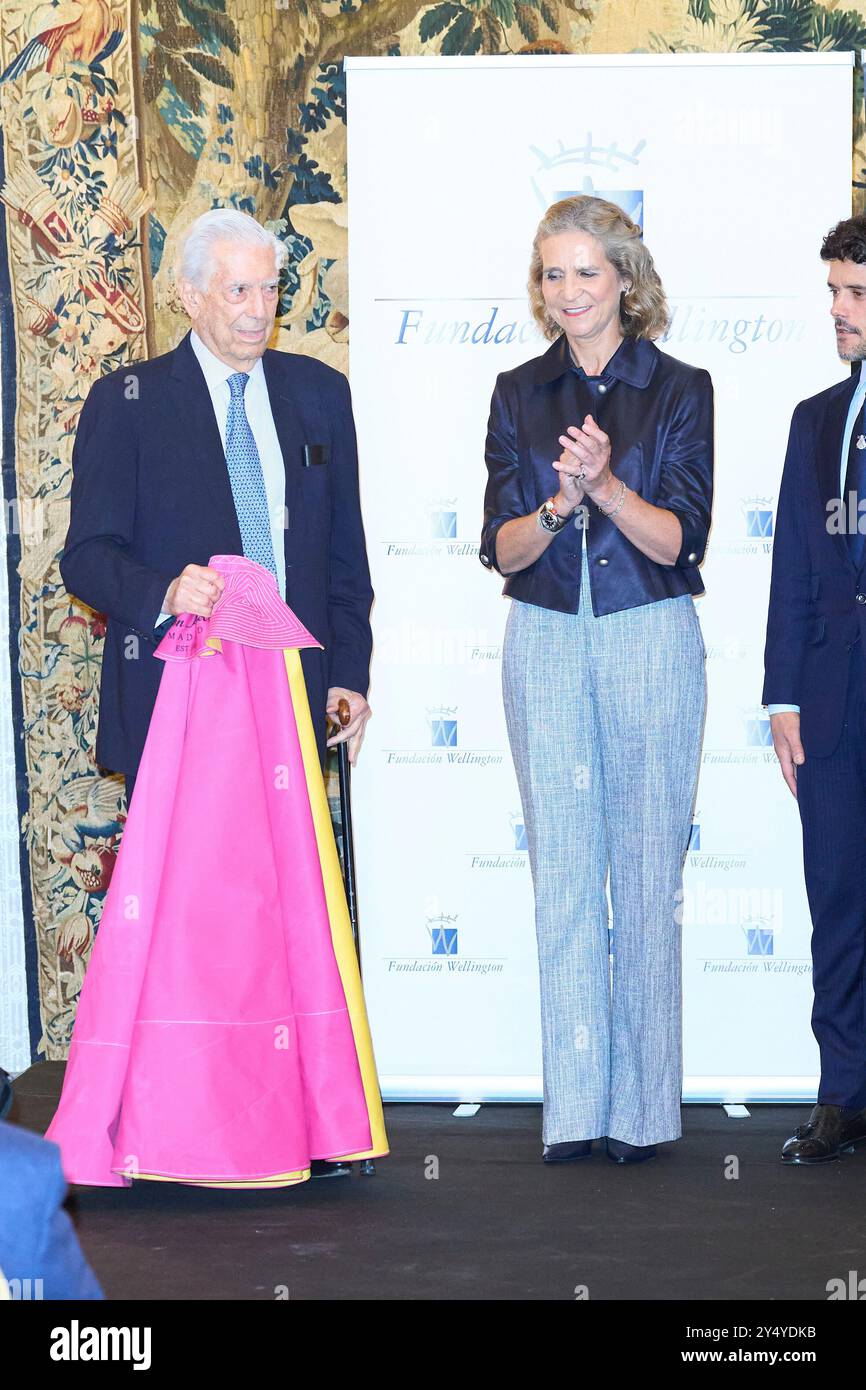 Princess Elena de Borbon, Mario Vargas Llosa during 'Capote De Las ...
