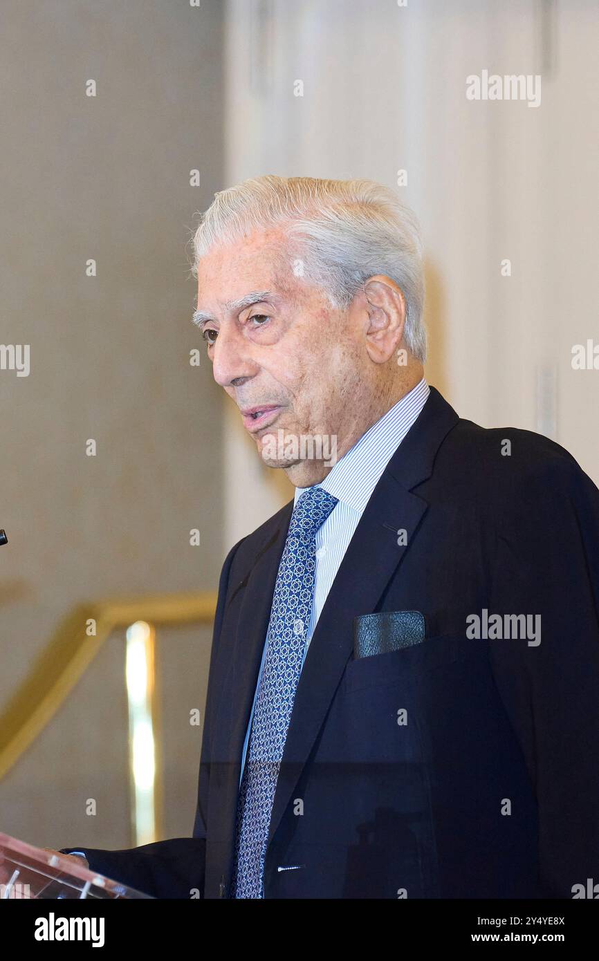 Mario Vargas Llosa during 'Capote De Las Artes' award 2022 ceremony at ...