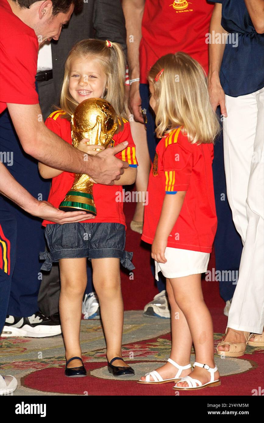 King Juan Carlos, Queen Sofia, Prince Felipe, Princess Letizia ...