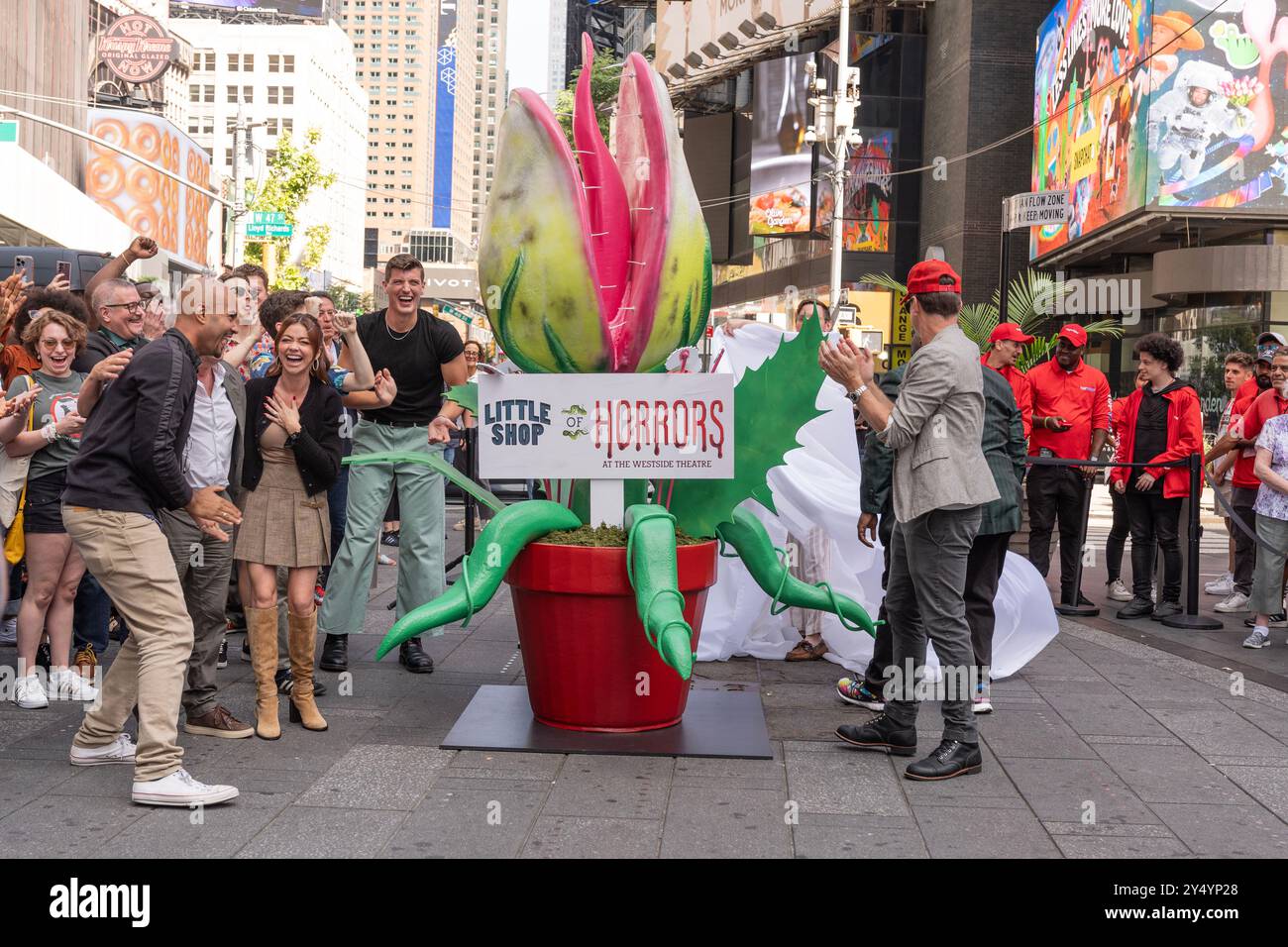 Atmosphere during 'Little Shop of Horrors' unveiling 'Audrey II' Times ...