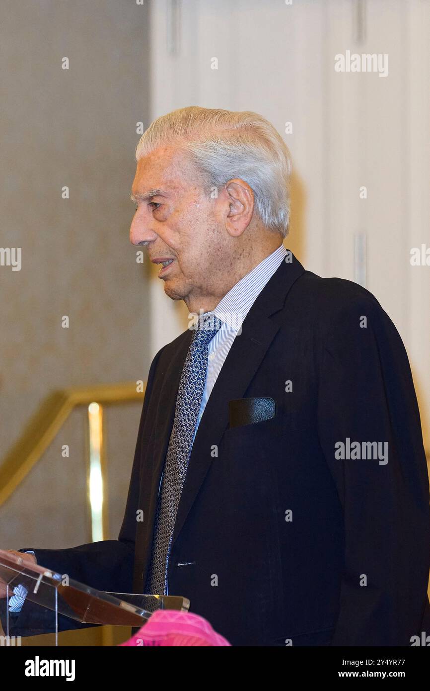 Mario Vargas Llosa during 'Capote De Las Artes' award 2022 ceremony at ...