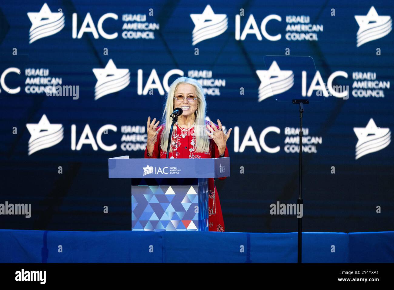 Dr. Miriam Adelson speaking at the Israeli-American Council (IAC ...