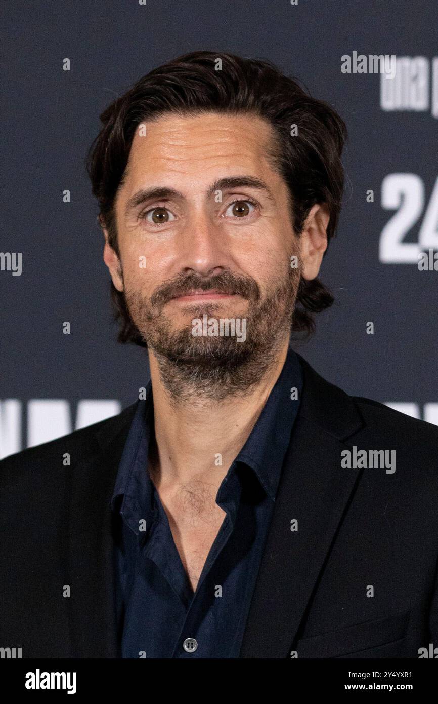Juan Diego Botto attends to "En Los Margenes" photocall on October 3 ...