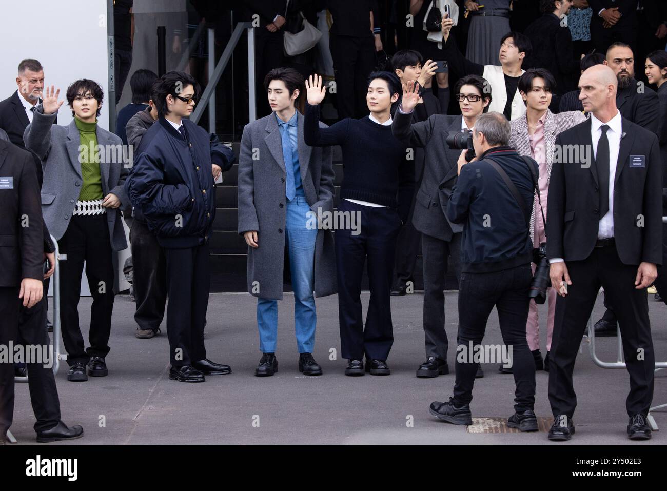 Jungwon, Niki, Park Sung-hoon, Sunoo, Jake and Jay from Enhypen arrive ...