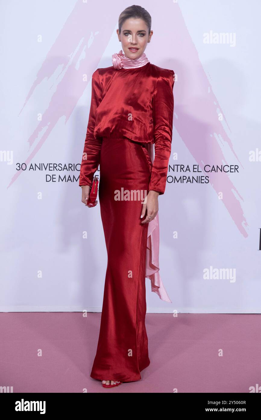 Ana Vera attends to "Cancer Ball" Charity Dinner presented by Elle ...