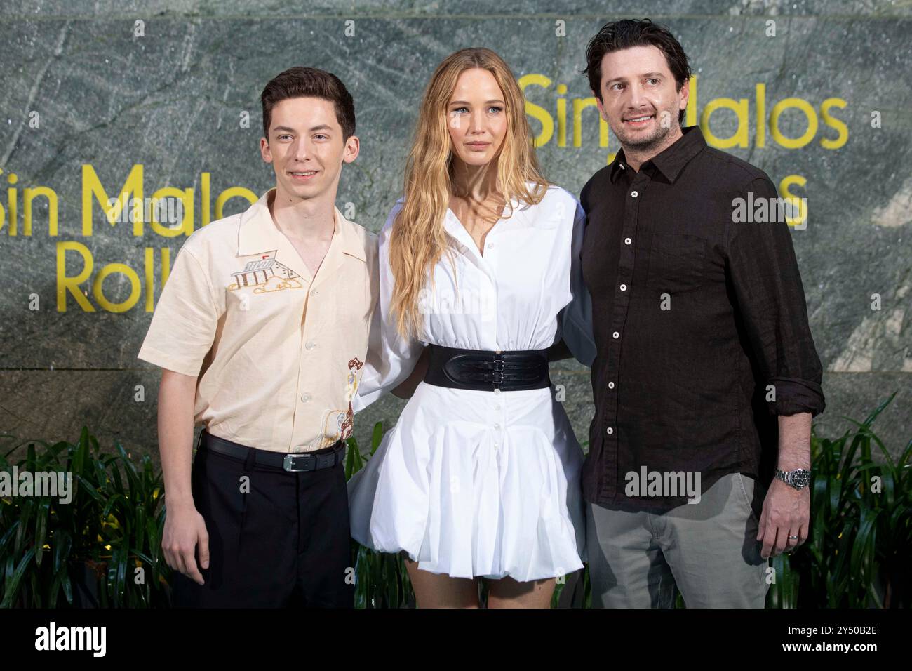 Gene stupnitsky director hi-res stock photography and images - Alamy