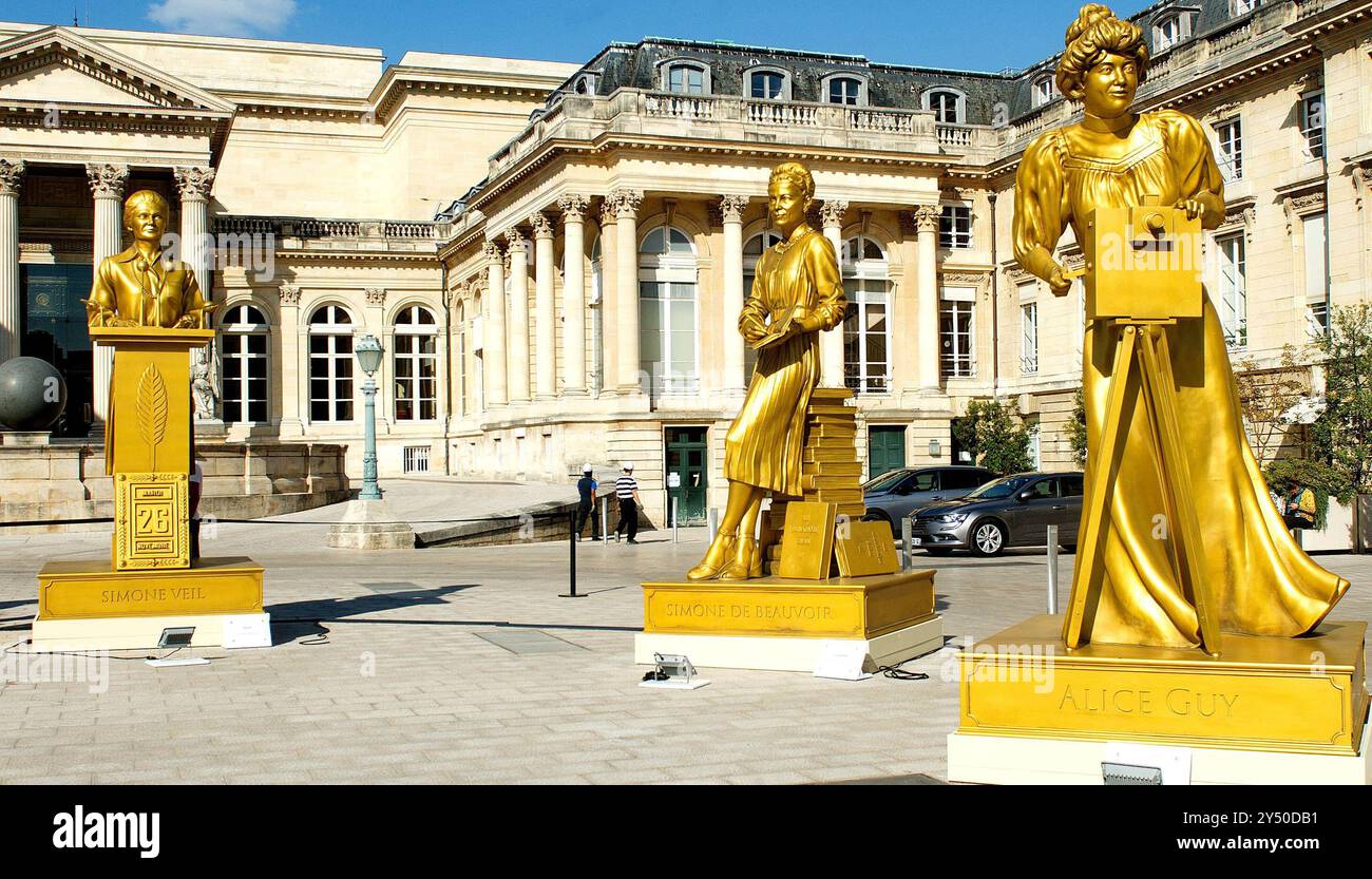 Ten statues of women honoured at the opening ceremony of the Games are ...