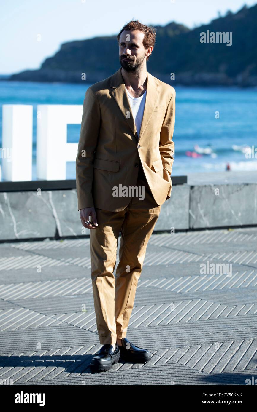 Oriol Pla attended 'Girasoles Silvestres/ Wild Flowers' Photocall ...