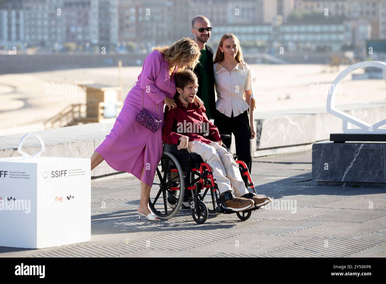 Emma Suarez, director Fernando Franco, Valeria Sorolla and Koldo Zuazua ...