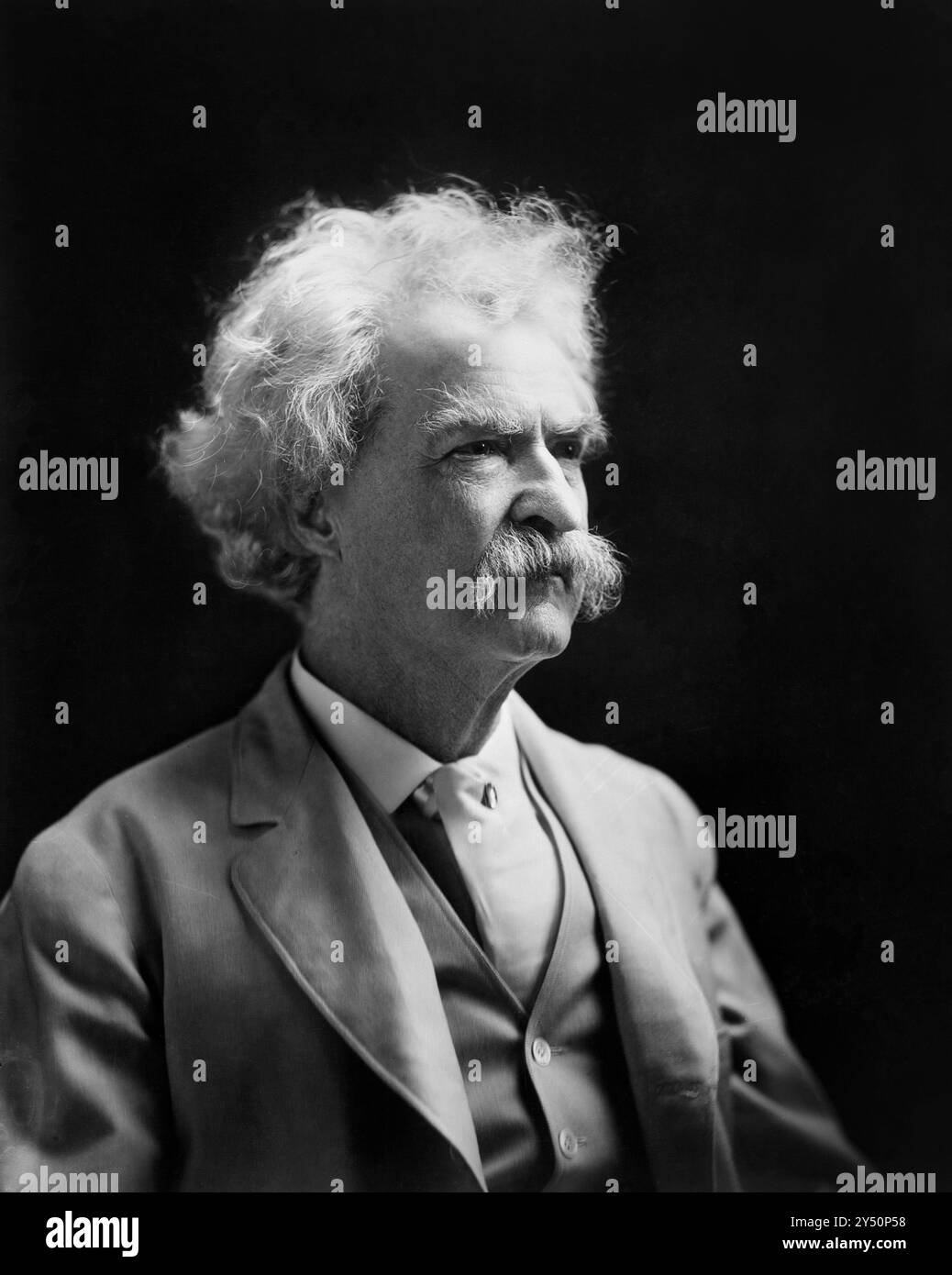 Mark Twain photo portrait, 1907, photo by A.F. Bradley Stock Photo - Alamy