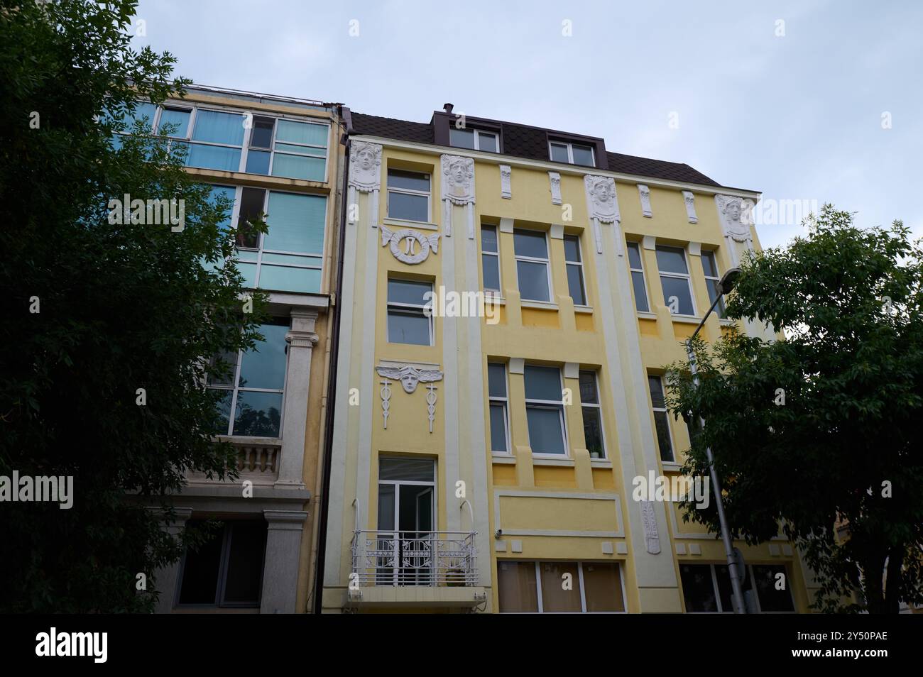Blending elements of urban life hi-res stock photography and images - Alamy