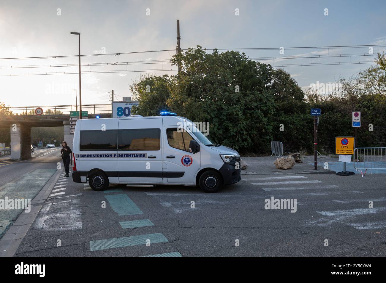 Avignon, France. 20th Sep, 2024. The prison van arrives to the ...