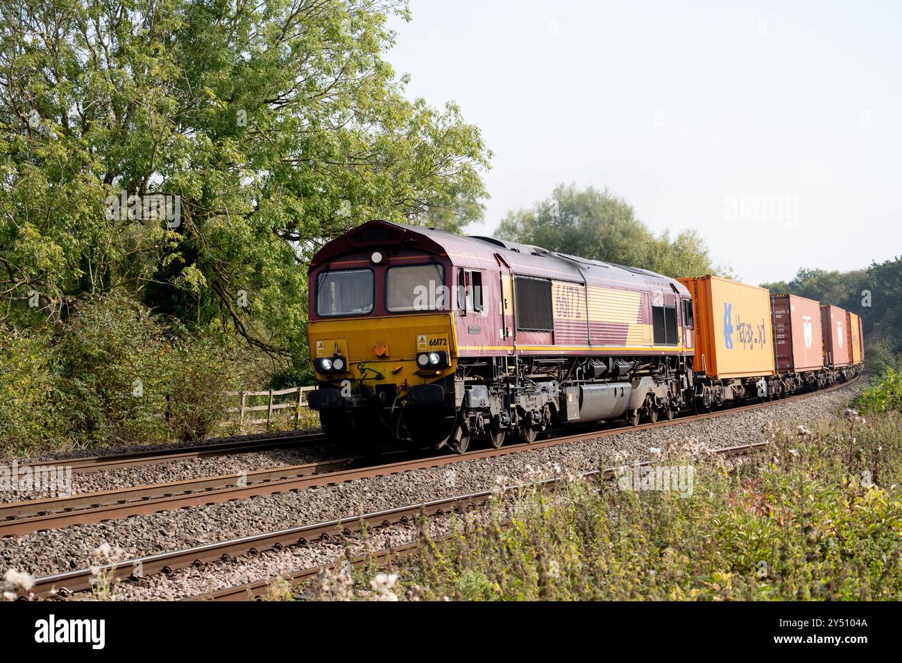 DB class 66 diesel locomotive No. 66172 "Paul Melleney" pulling a ...