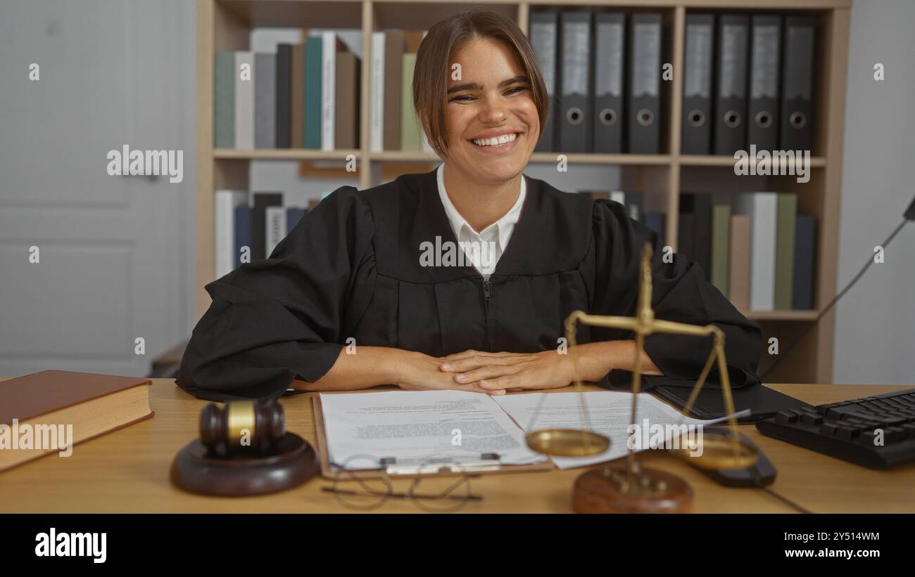 Courtroom interaction hi-res stock photography and images - Alamy