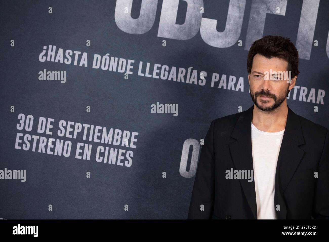 Alvaro Morte attends to 'Objetos' photocall on September 27, 2022 in ...
