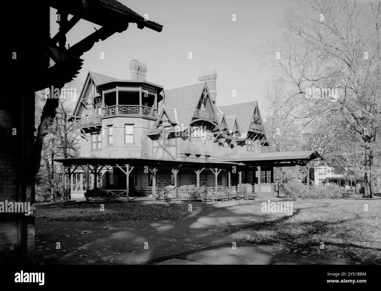 Exterior of Mark Twain House, 531 Farmington Avenue, Hartford ...