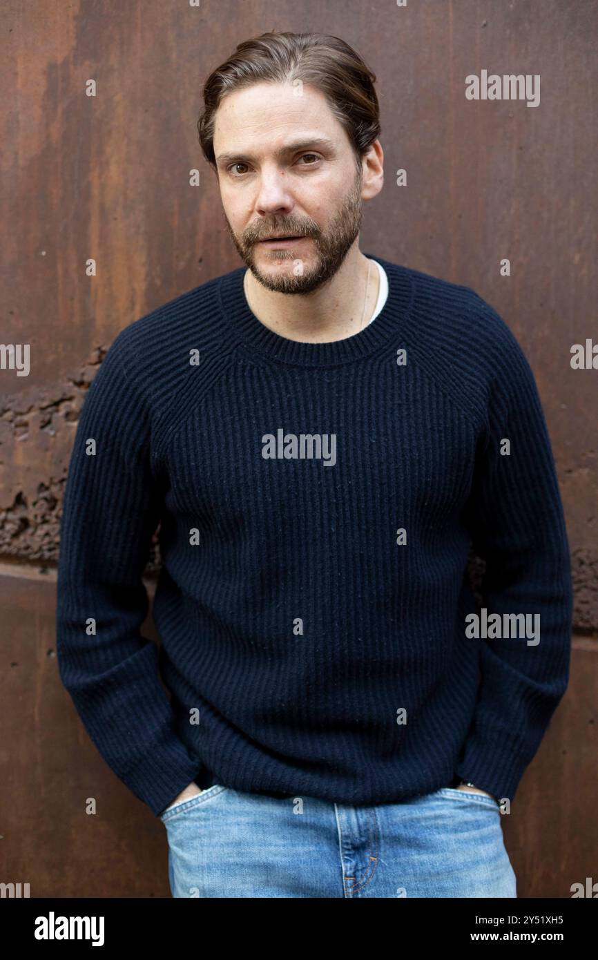 Daniel bruhl 2021 hi-res stock photography and images - Alamy
