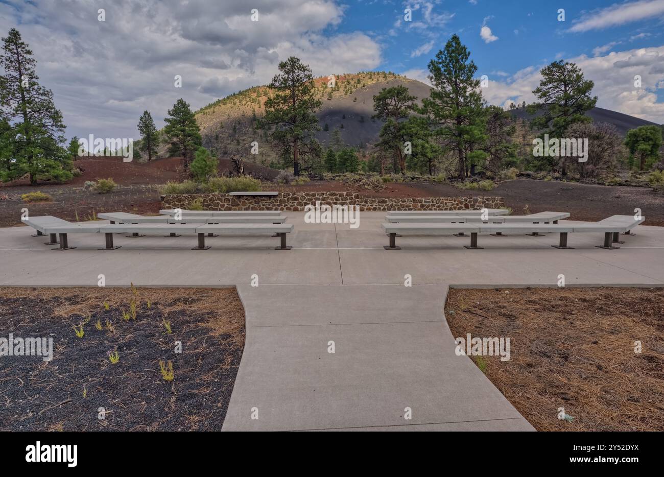 Sunset Crater Amphitheater along Lava Flow Trail Stock Photo - Alamy