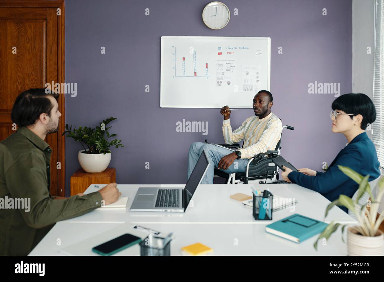 Professional business presentation team discussion hi-res stock ...
