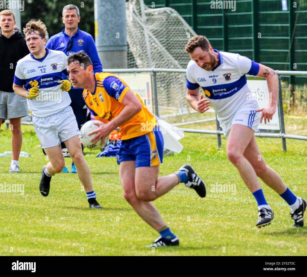 Gaa players hi-res stock photography and images - Alamy