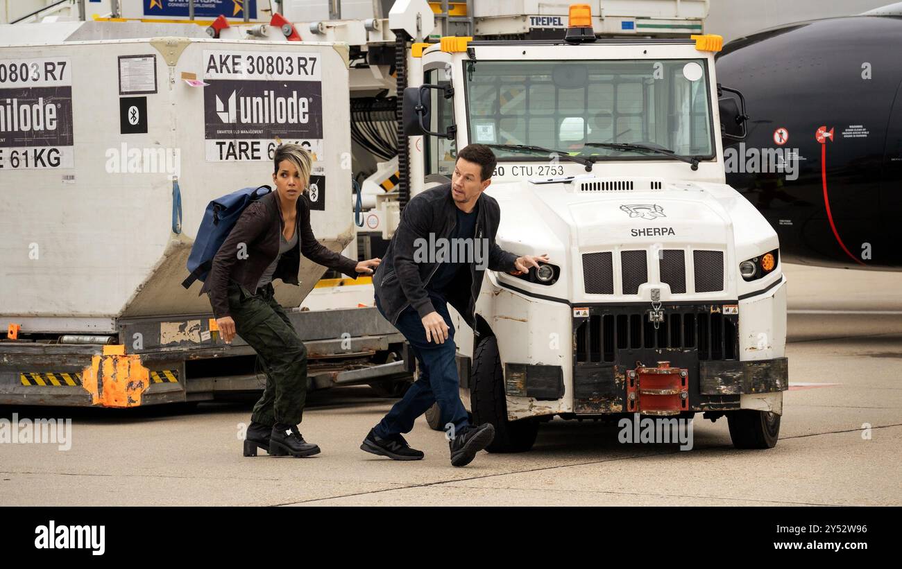 MARK WAHLBERG and HALLE BERRY in THE UNION (2024), directed by JULIAN ...