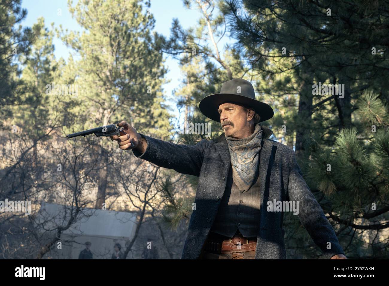 KEVIN COSTNER in HORIZON: AN AMERICAN SAGA-CHAPTER 1 (2024), directed ...