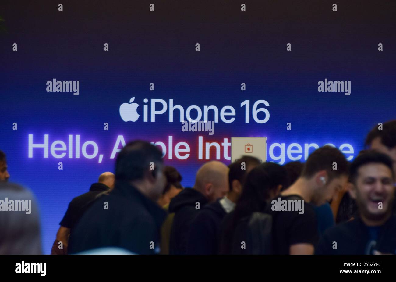 London, England, UK. 20th Sep, 2024. Customers inside the Apple store ...