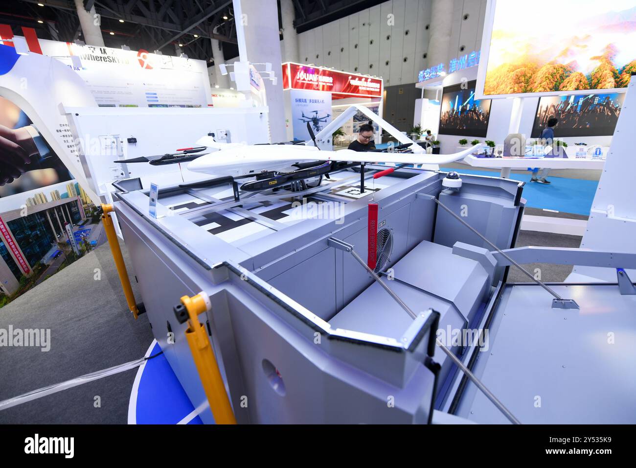 Uav platform hi-res stock photography and images - Alamy