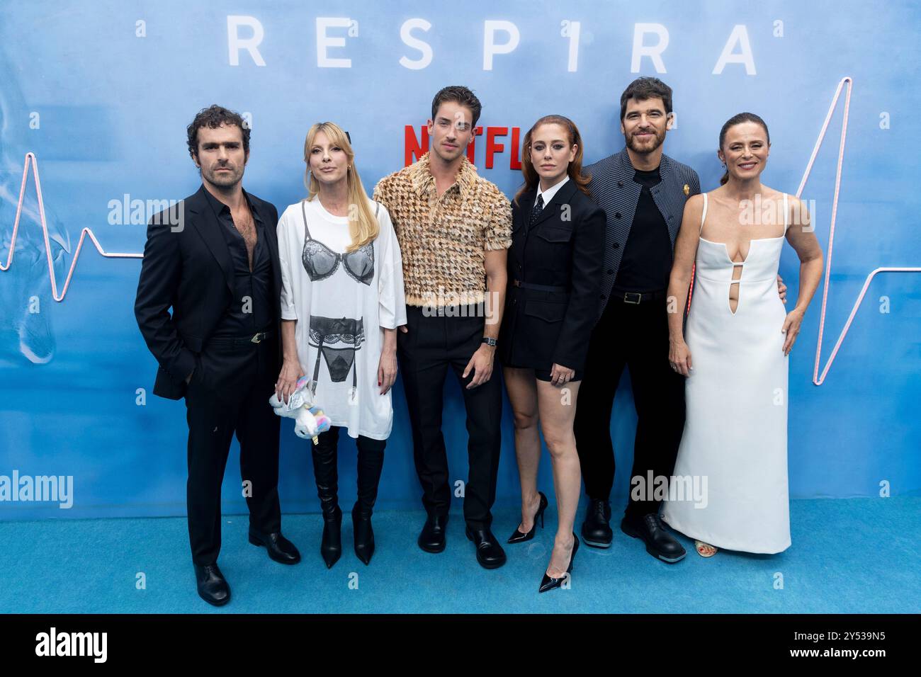 Borja Luna, Najwa Nimri, Manu Rios, Blanca Suarez, Alfonso Bassave and Aitana Sanchez-Gijon ...
