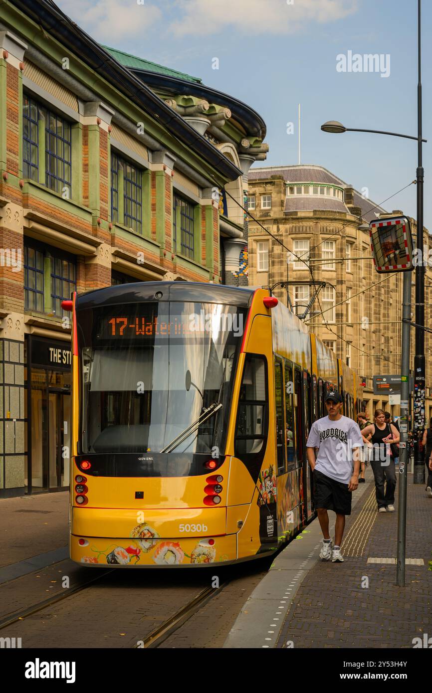 Number 17 tram hi-res stock photography and images - Alamy