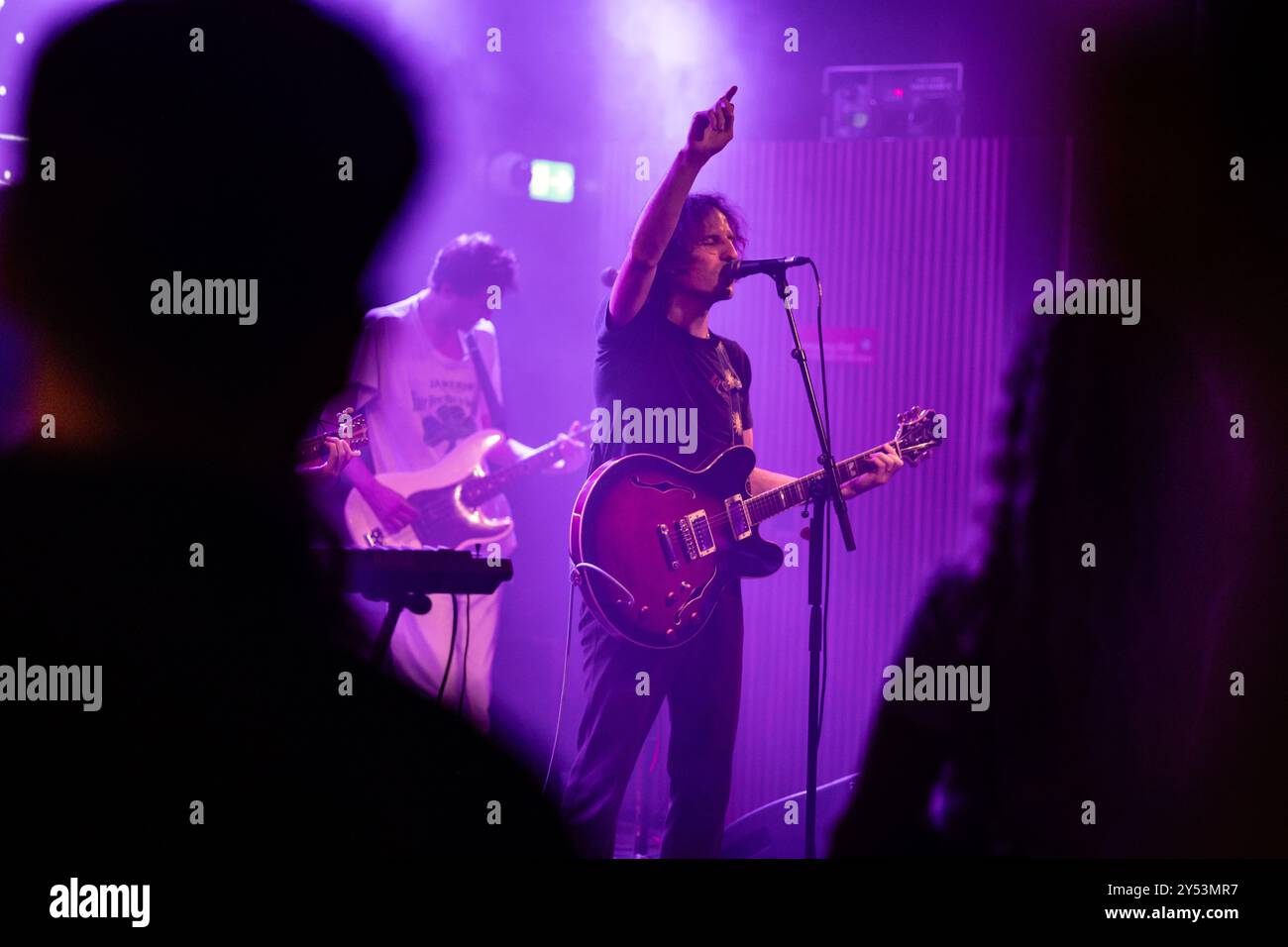 Swim deep band hi-res stock photography and images - Alamy
