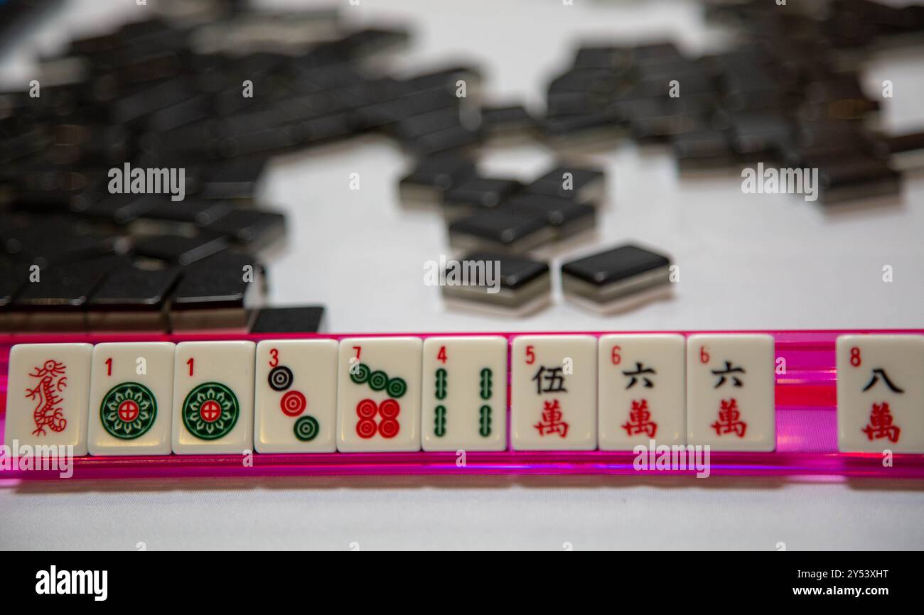 Mahjong puzzle games hi-res stock photography and images - Alamy